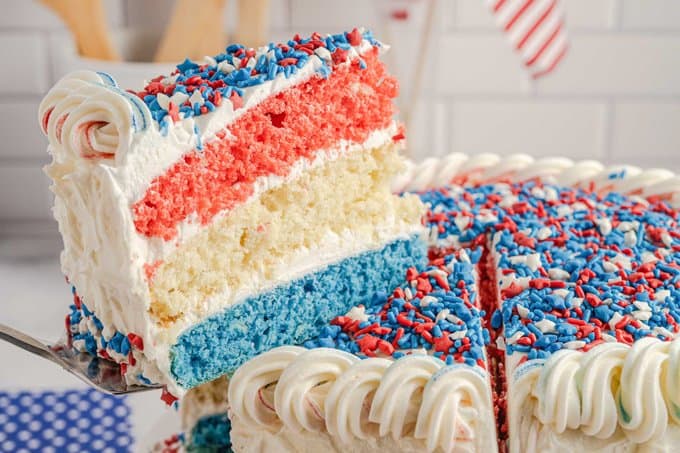 Patriotic Layer Cake: American Flag Cake | 365 Days of Baking and More