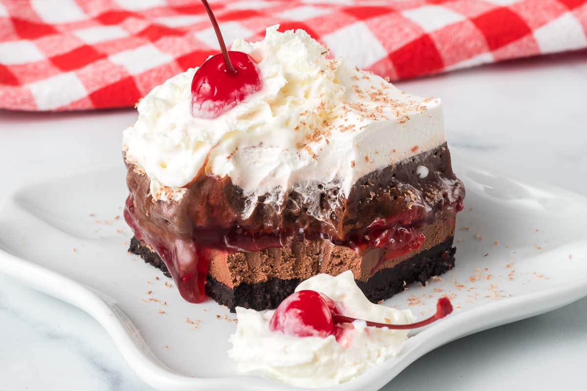 No Bake Black Forest Dream Bars | 365 Days of Baking and More