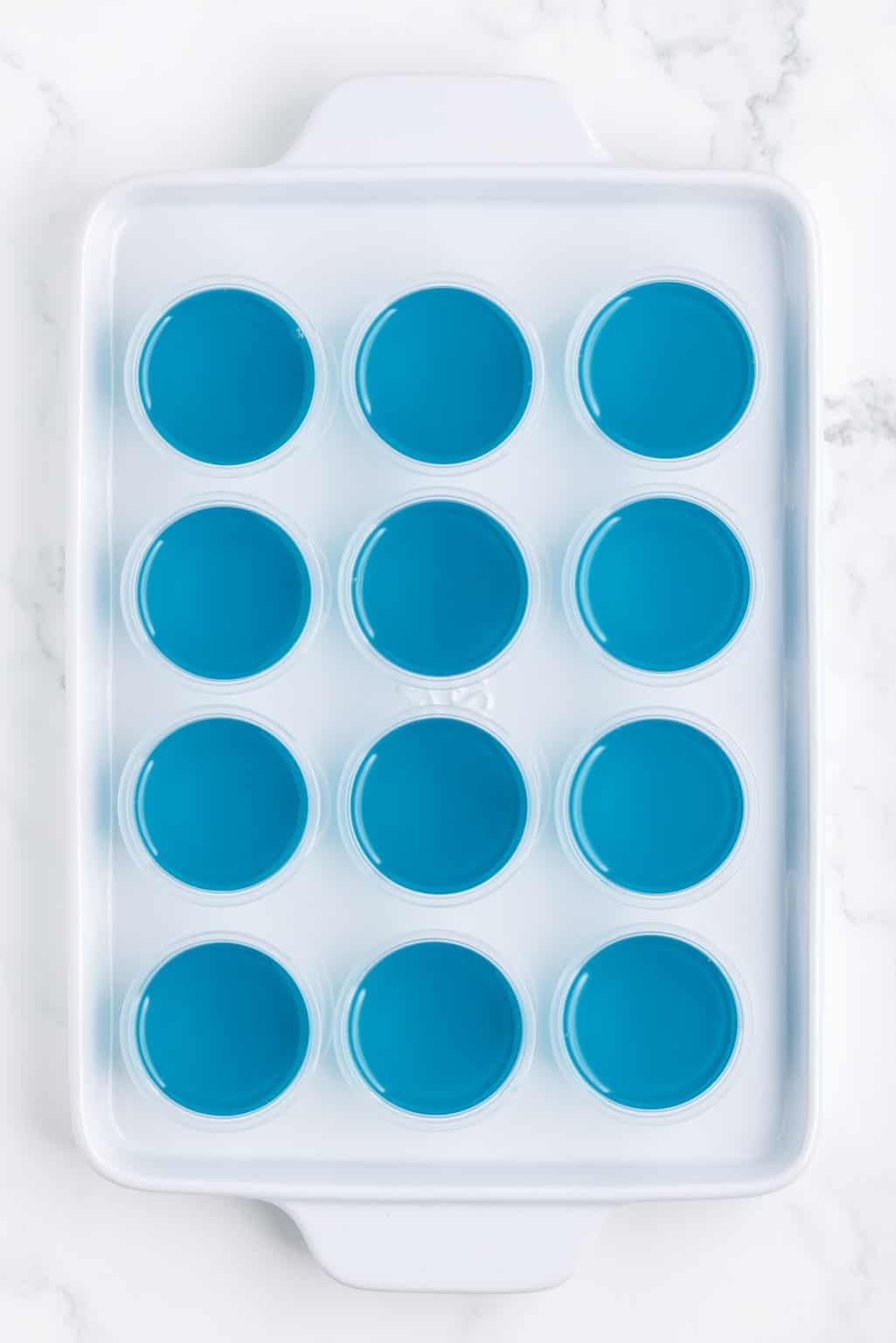 How to Make Easy Blue Hawaiian Jello Shots | 365 Days of Baking