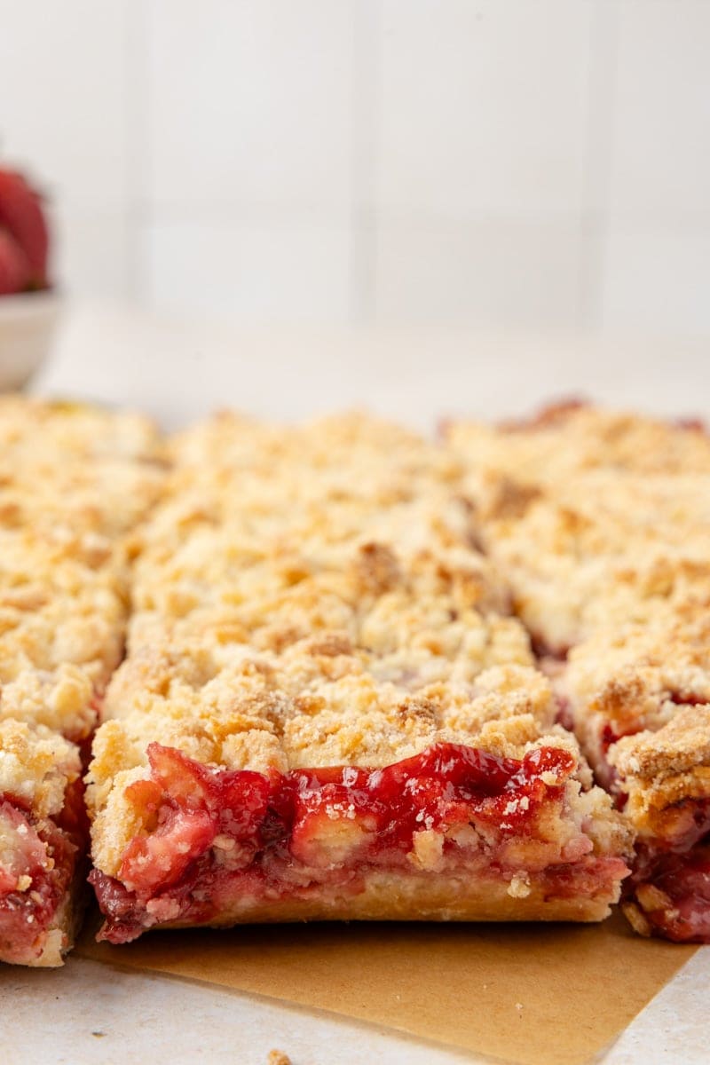 Strawberry Bars: A Sweet Treat for Any Occasion | 365 Days of Baking ...