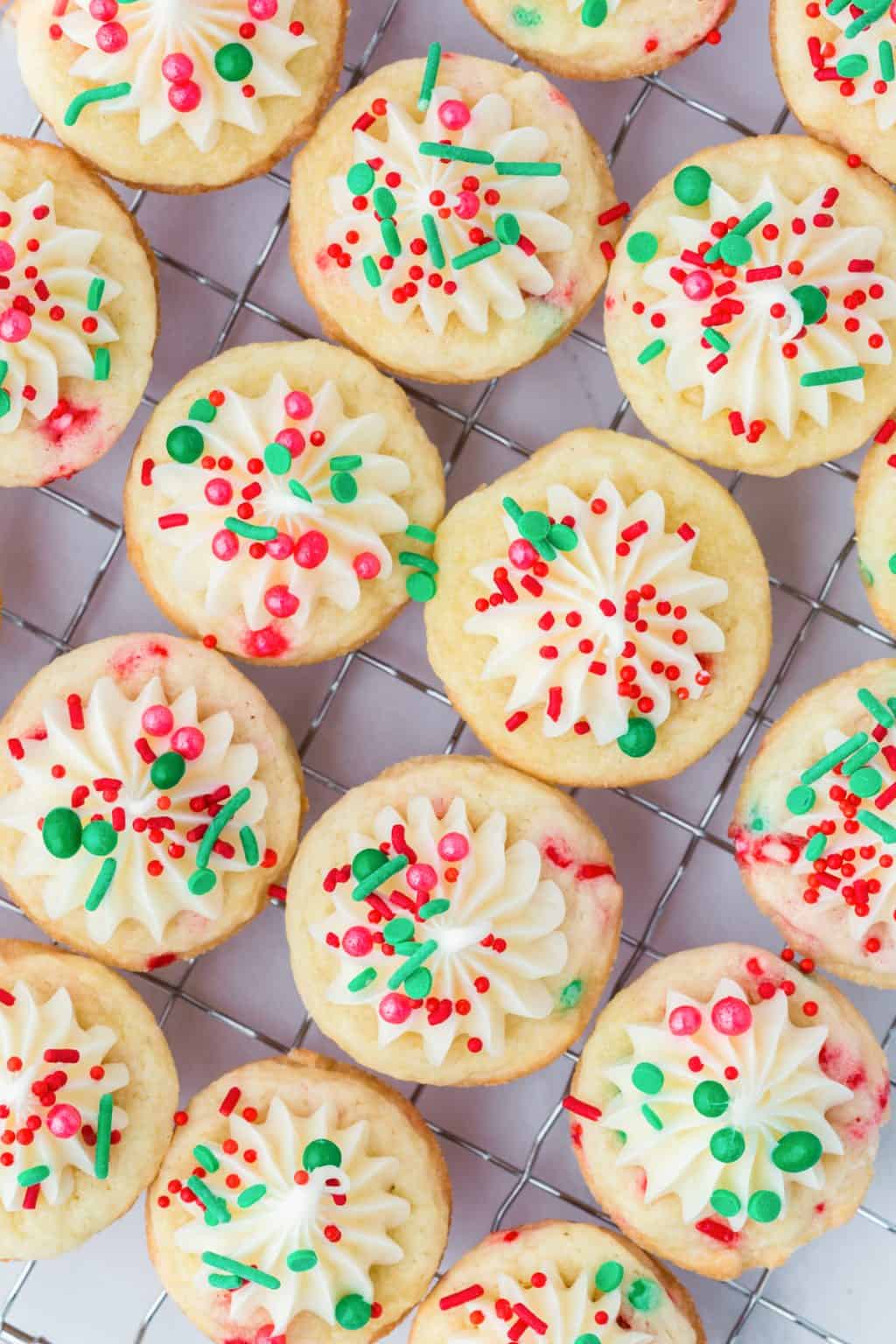 Christmas Cookie Cups: Easy Holiday Treats | 365 Days of Baking and More