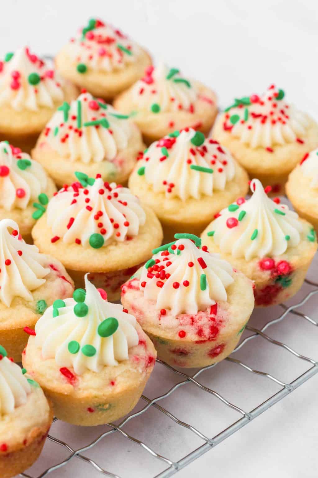 Christmas Cookie Cups: Easy Holiday Treats | 365 Days of Baking and More
