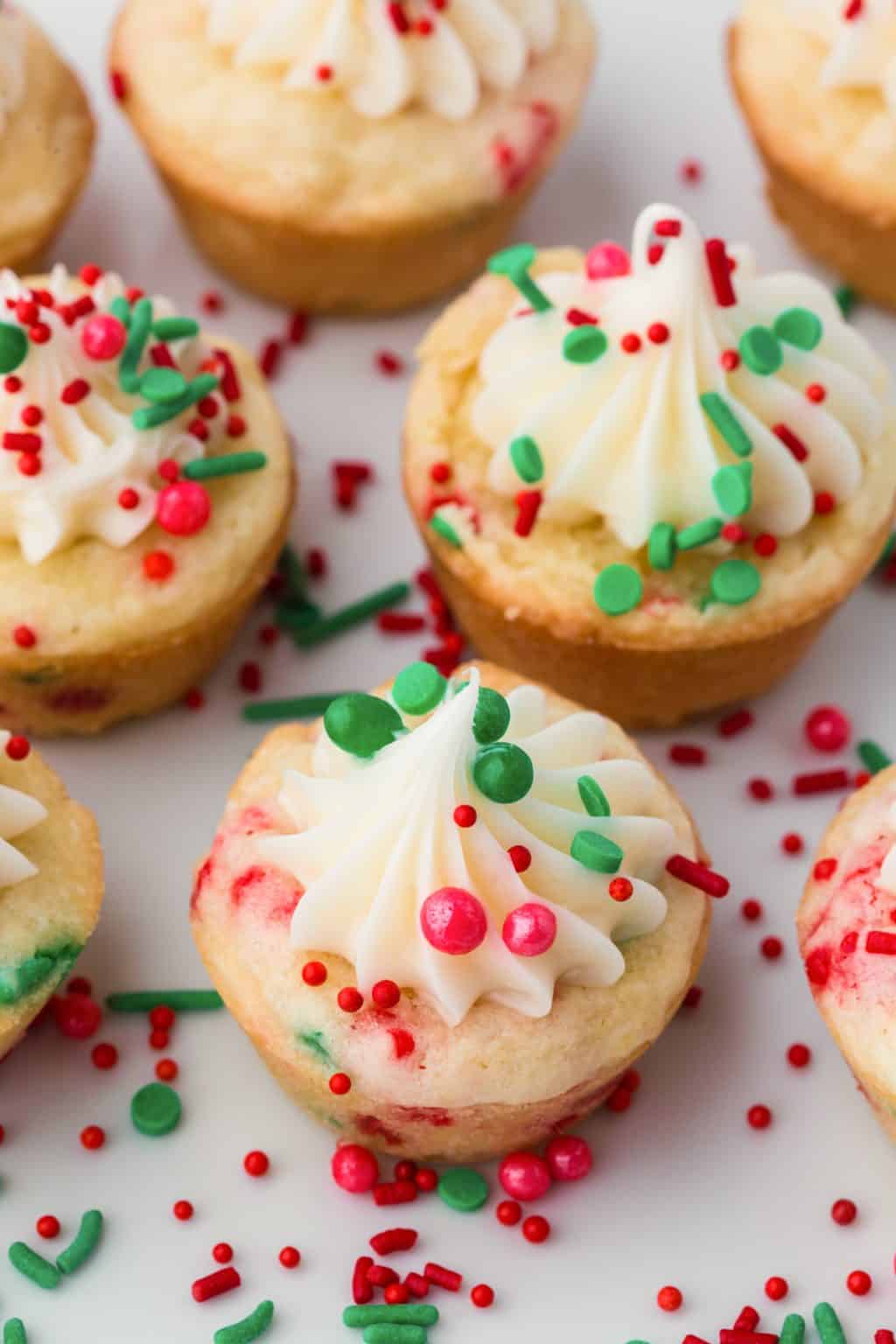 Christmas Cookie Cups: Easy Holiday Treats | 365 Days of Baking and More