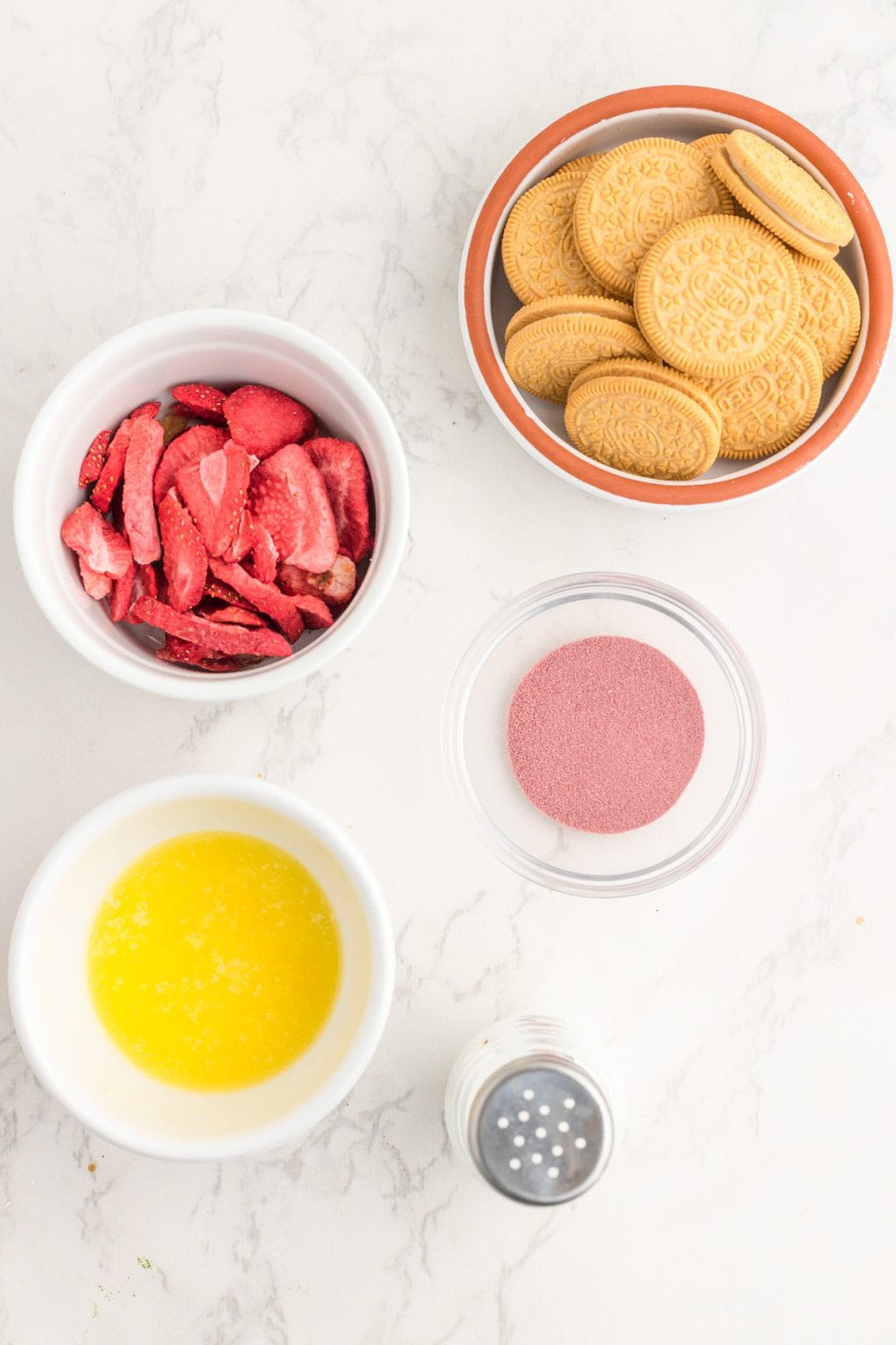 Strawberry Crunch Topping: Quick and Easy Recipe | 365 Days of Baking ...